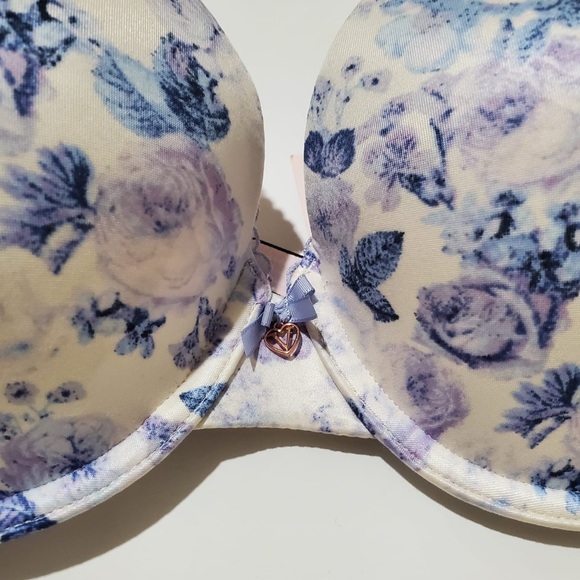 Victoria's Secret | Intimates & Sleepwear | Body By Victoria Pushup ...